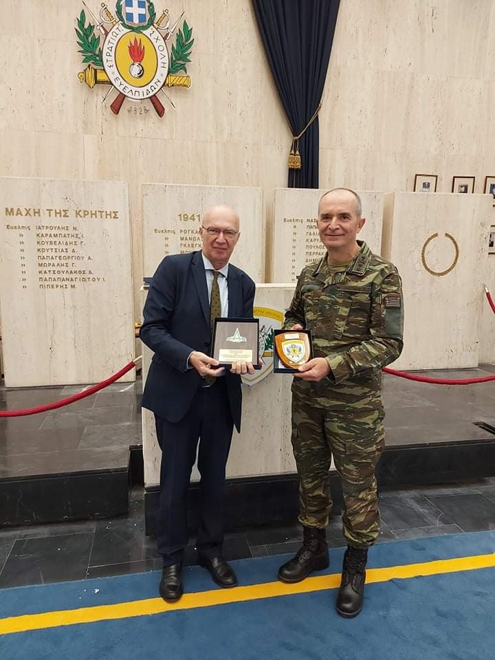 Η ΕΛΛΗΝΙΚΗ ΑΕΡΟΠΟΡΙΚΗ ΒΙΟΜΗΧΑΝΙΑ ΚΑΙ Η ΣΤΡΑΤΙΩΤΙΚΗ ΣΧΟΛΗ ΕΥΕΛΠΙΔΩΝ ...